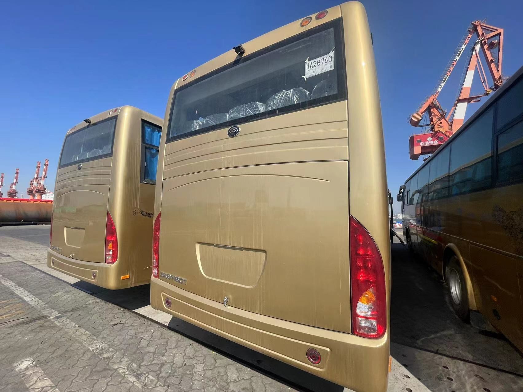 Used Tour Bus Front Engine Yutong 53-65seats Right hand drive Yuchai ...