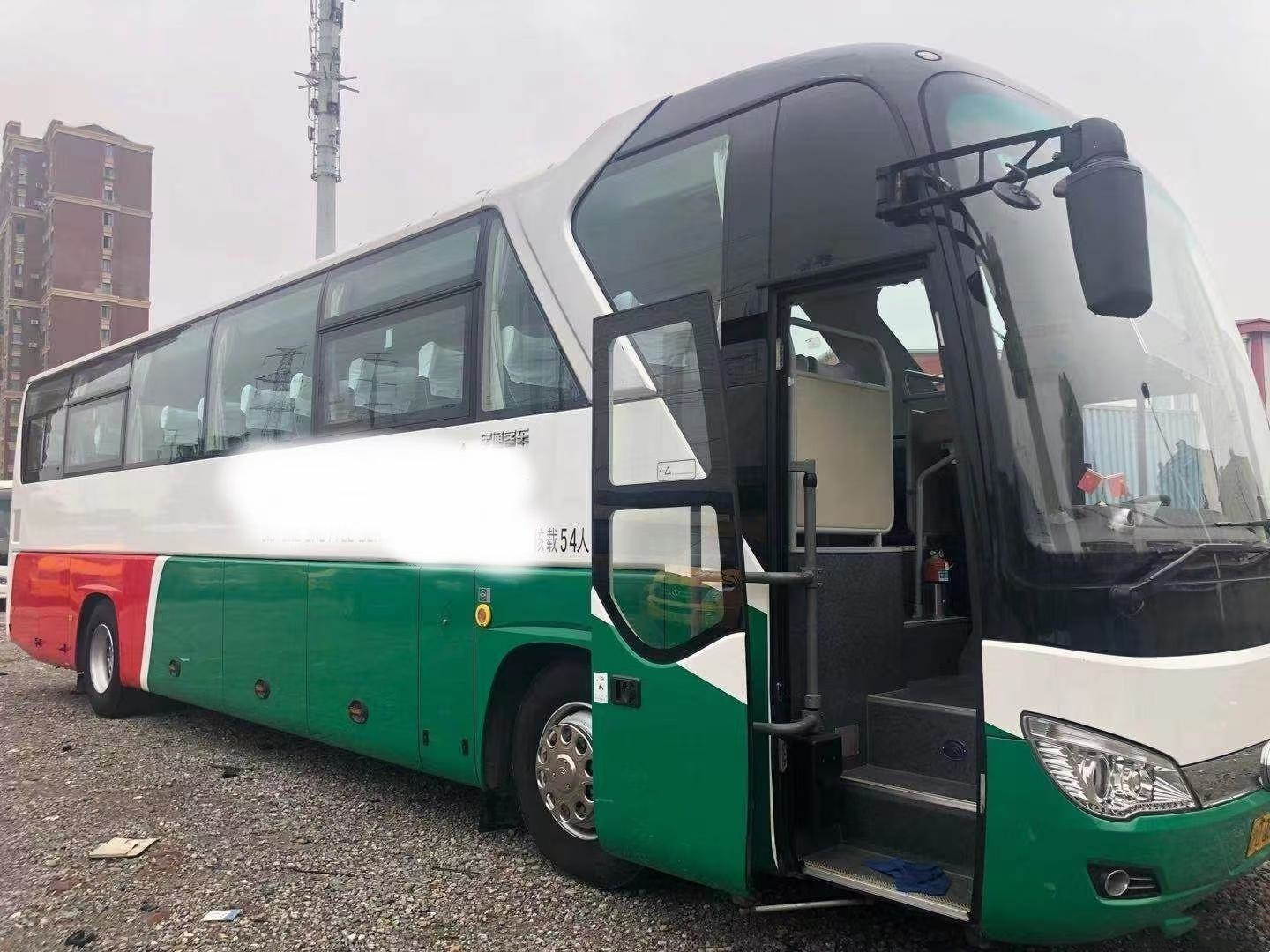 Single Decker Used Bus 54 Seater Yutong New Design Tourist Bus ZK6122