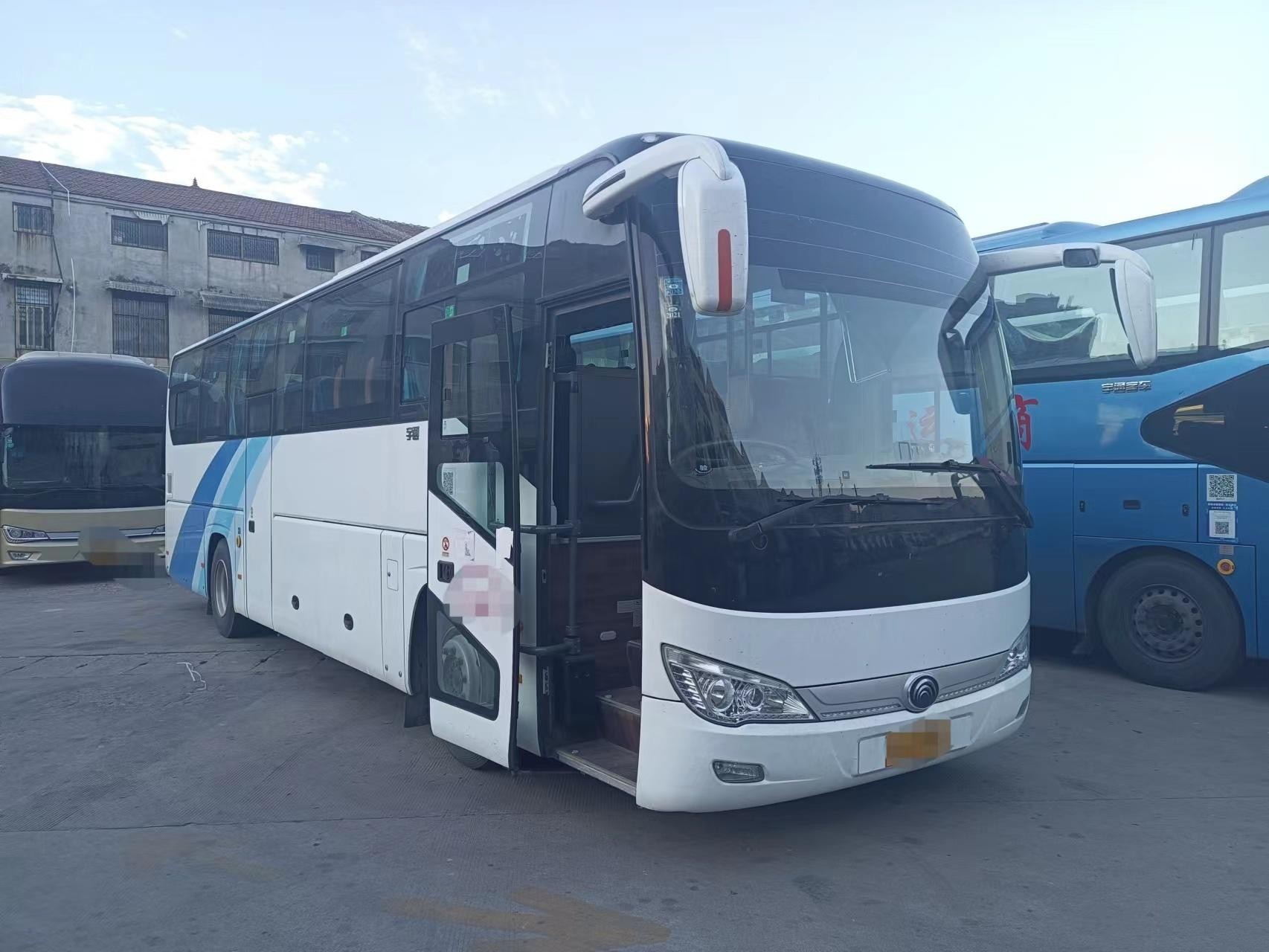 Coach Second Hand Left Hand Drive ZK6119 48seater Weichai Engine Bus ...