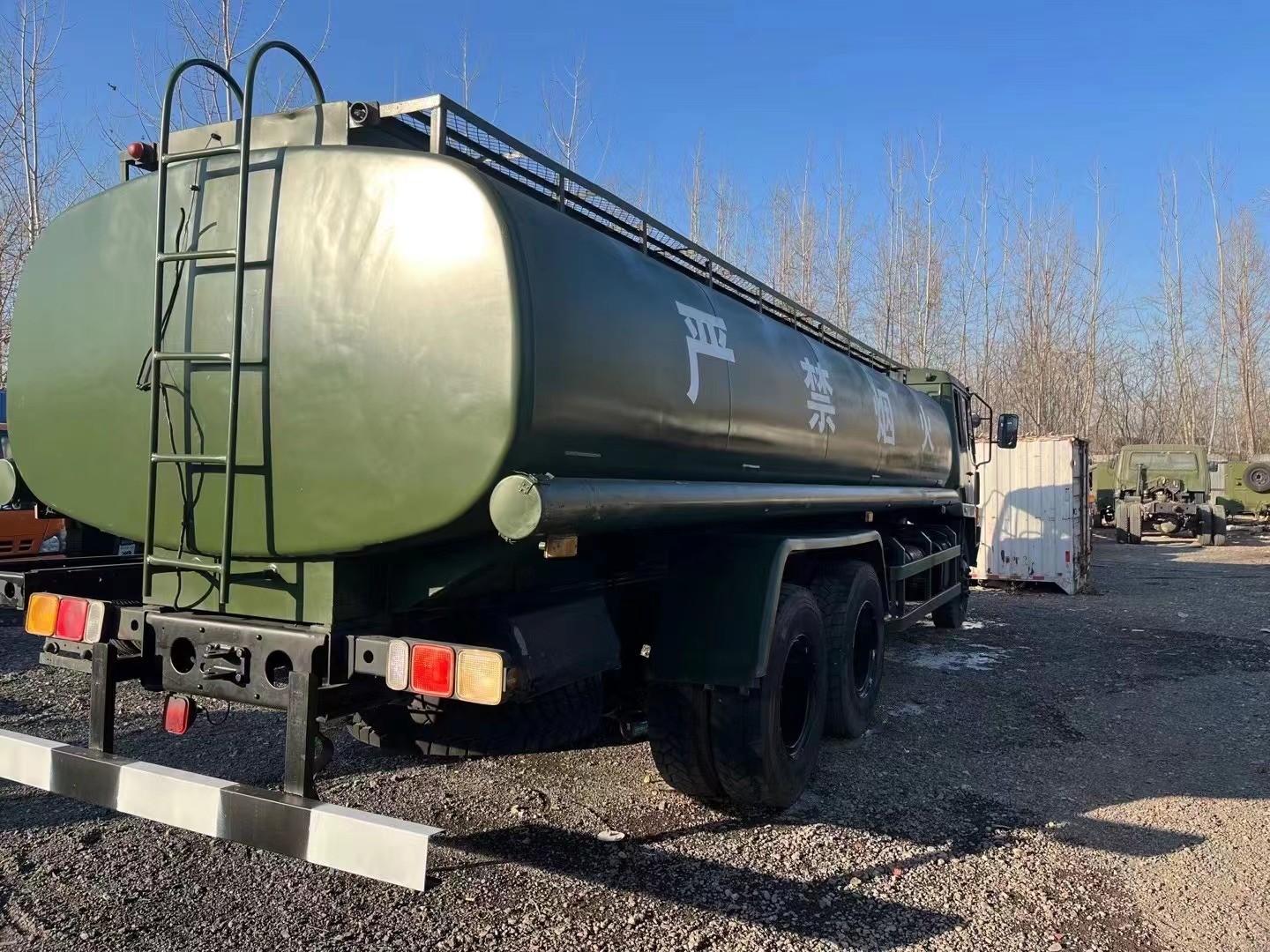 Oil Tanks With Different Models And Capacities Used And New Water Tanker