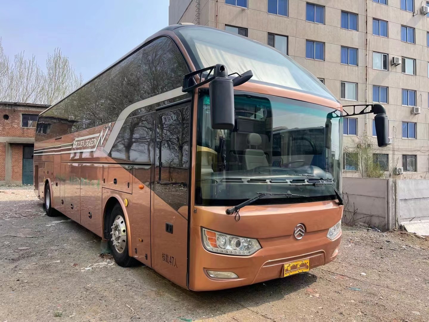 Used Transit Bus XML6122 Golden Dragon Yuchai 233kw 47seats Luxury Bus