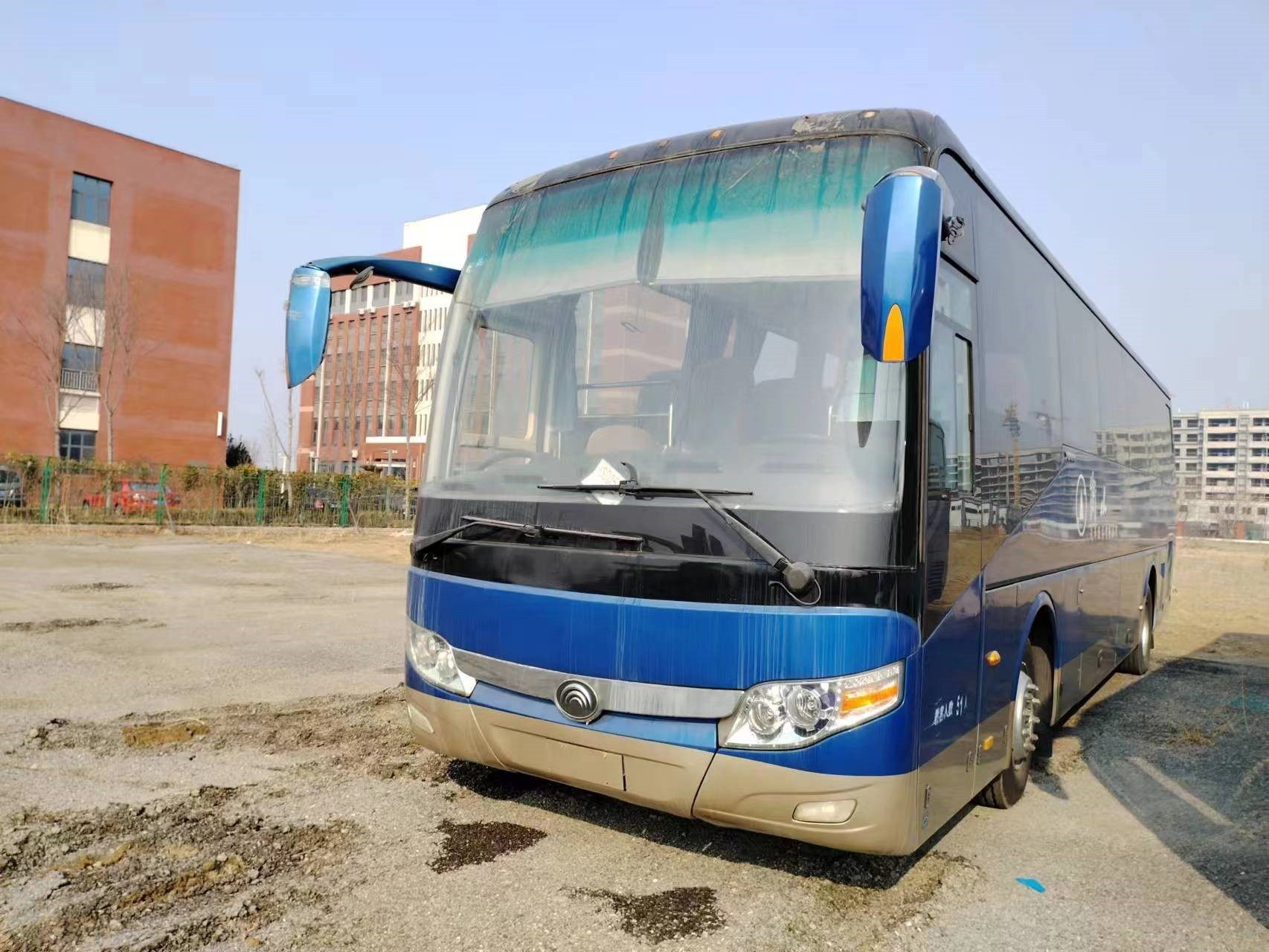 Used Passenger Bus 51 Seats Double Doors Leaf Spring Suspension Weichai ...