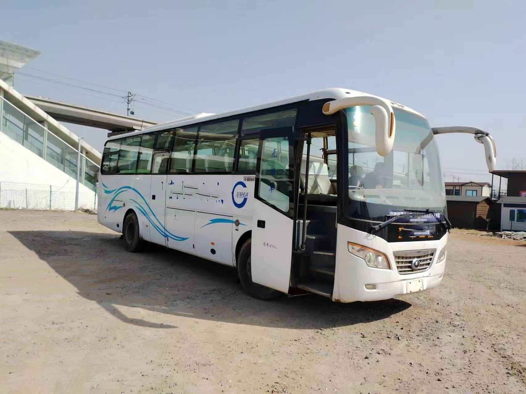 Second Hand Microbus 43 Seats Double Doors White Color Used Yutong Bus ...