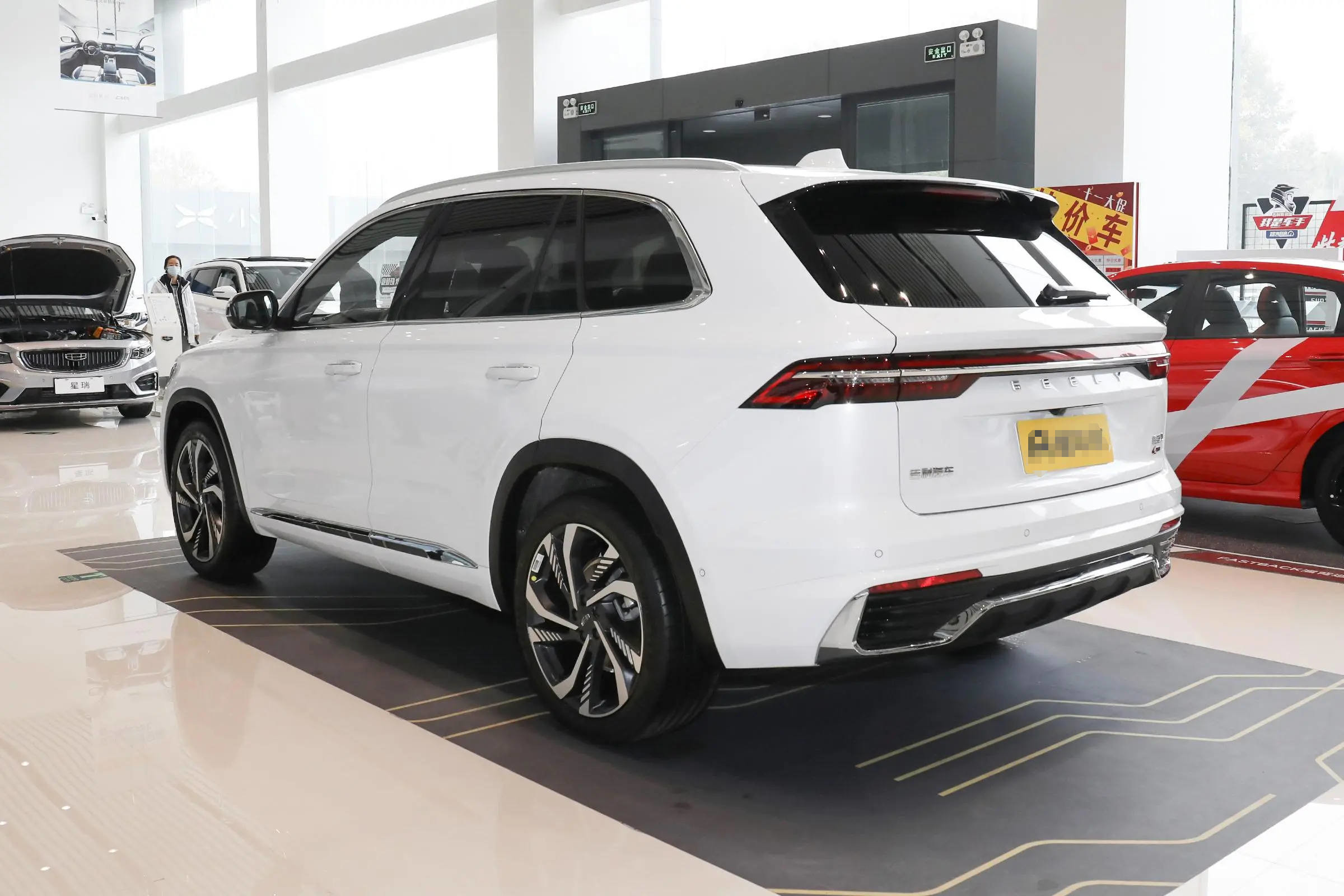 Chinese Car Geely SUV 4*4 Drive Mode 5 Seats Left Hand Drive Air ...