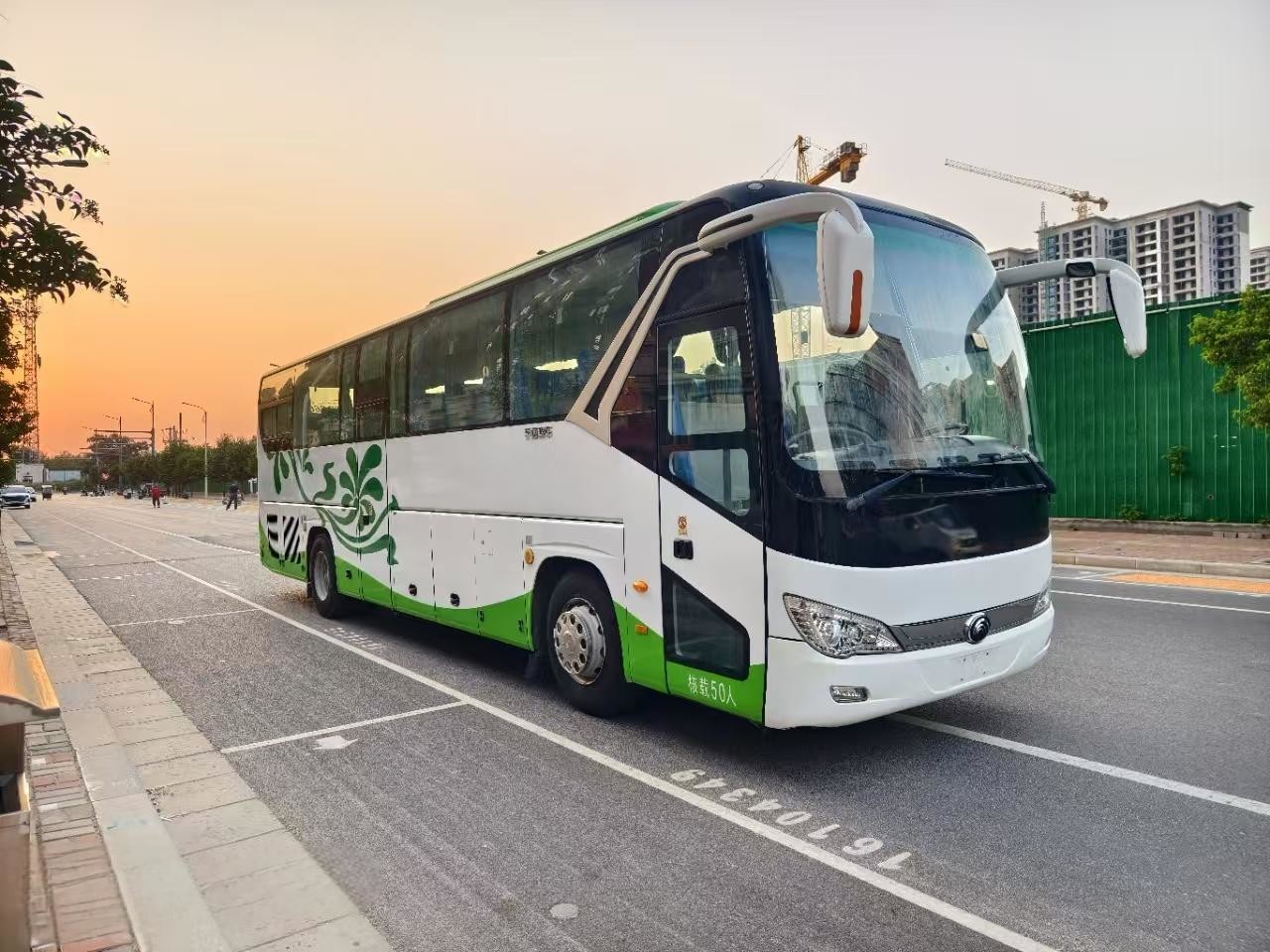 Used Yutong Bus 50 Seats 2021 Year Tour Bus ZK6119 Air Conditioner ...