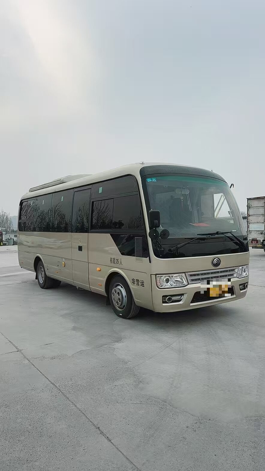 Mid-Size ZK6792D51 Used Bus 25 Seating Capacity 6-Speed Gearbox ...