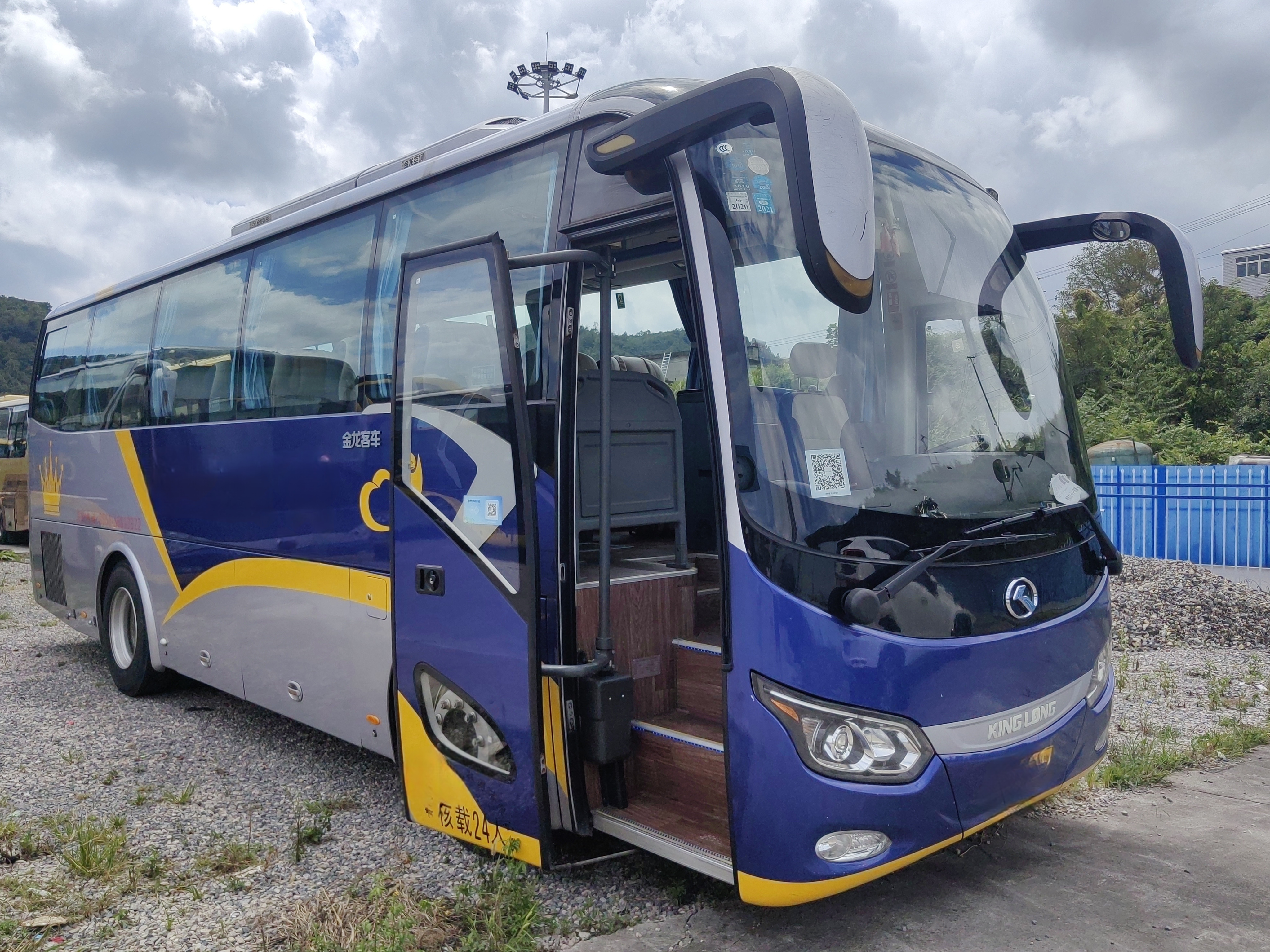 24 Seats 2020 Year Used Yutong Bus XMQ6901 Diesel Engine RHD LHD Driver ...