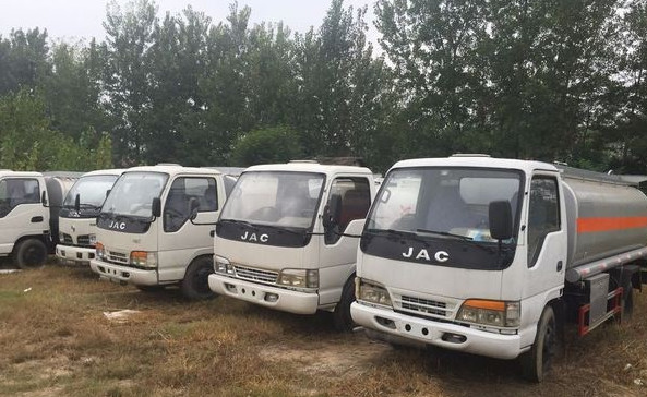 2014 Year Used Oil Tanker Diesel Fuel Type 5 Tons - 16 Tons Loading ...