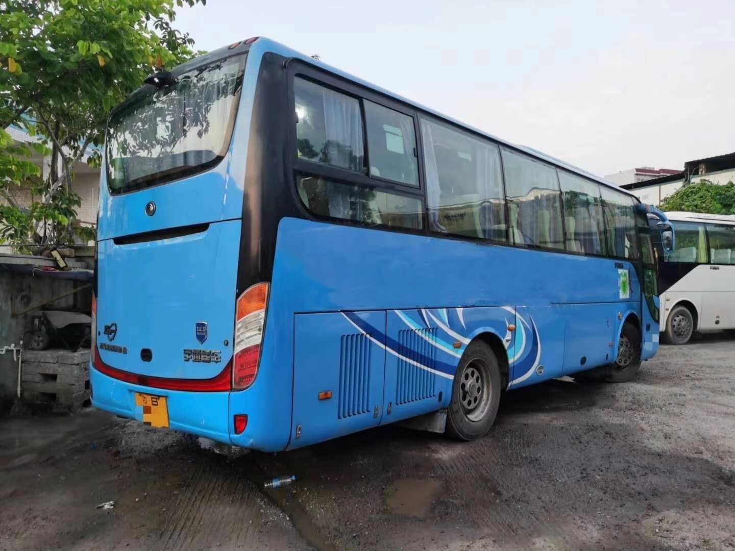 4250mm Wheelbase 162kw 39 Seats Second Hand Buses Used Coach Bus Yutong ...
