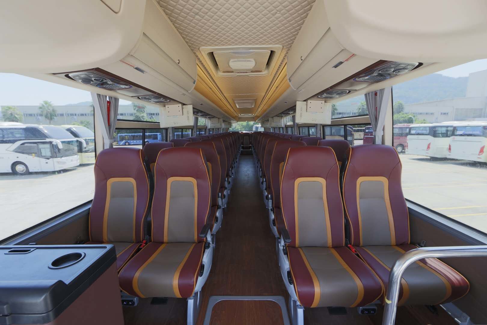 5800mm Wheelbase Kinglong 58 Seats Used Passenger Bus