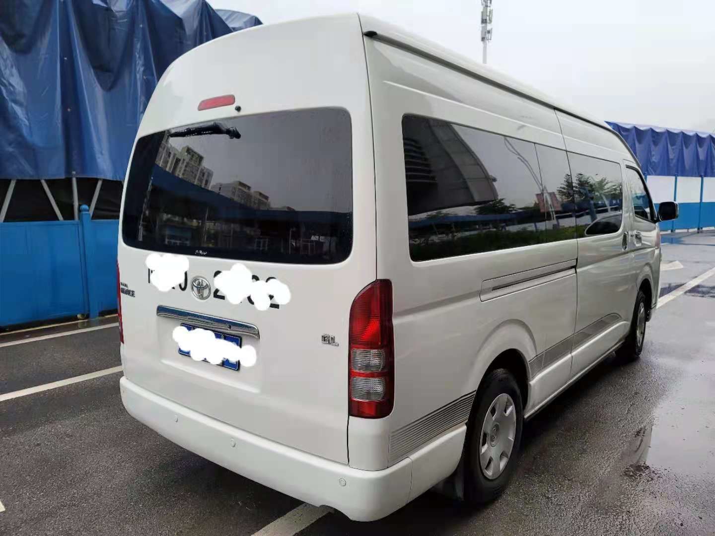 2012 Year 13 Seats Gasoline Toyota Hiace Used Mini Bus With Luxury Seat ...