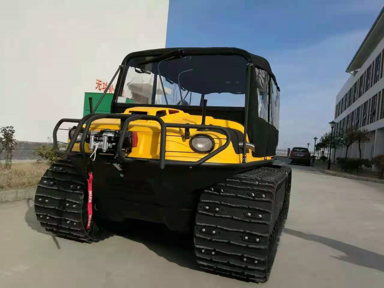 8x8 Amphibious All Terrain 4 Stroke Utility Vehicle