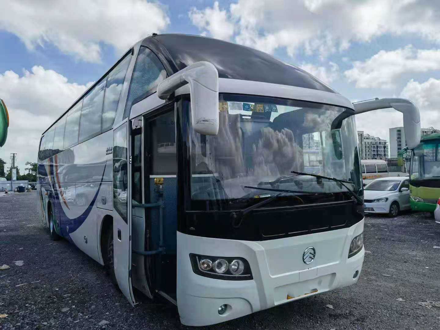 Used Golden Dragon Bus XML6125 Used Tour Bus 55seats Yuchai Rear Engine ...
