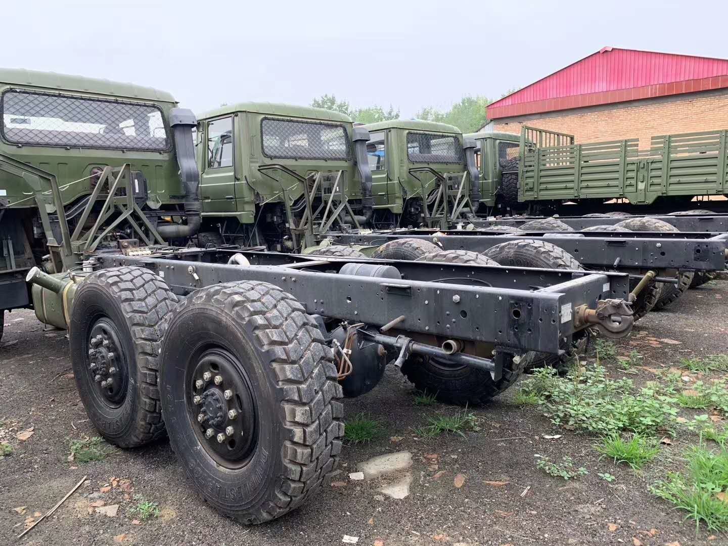 4x4 Off Road Truck Chassis Dongfeng 6x6 Desert Truck Camper Truck ...