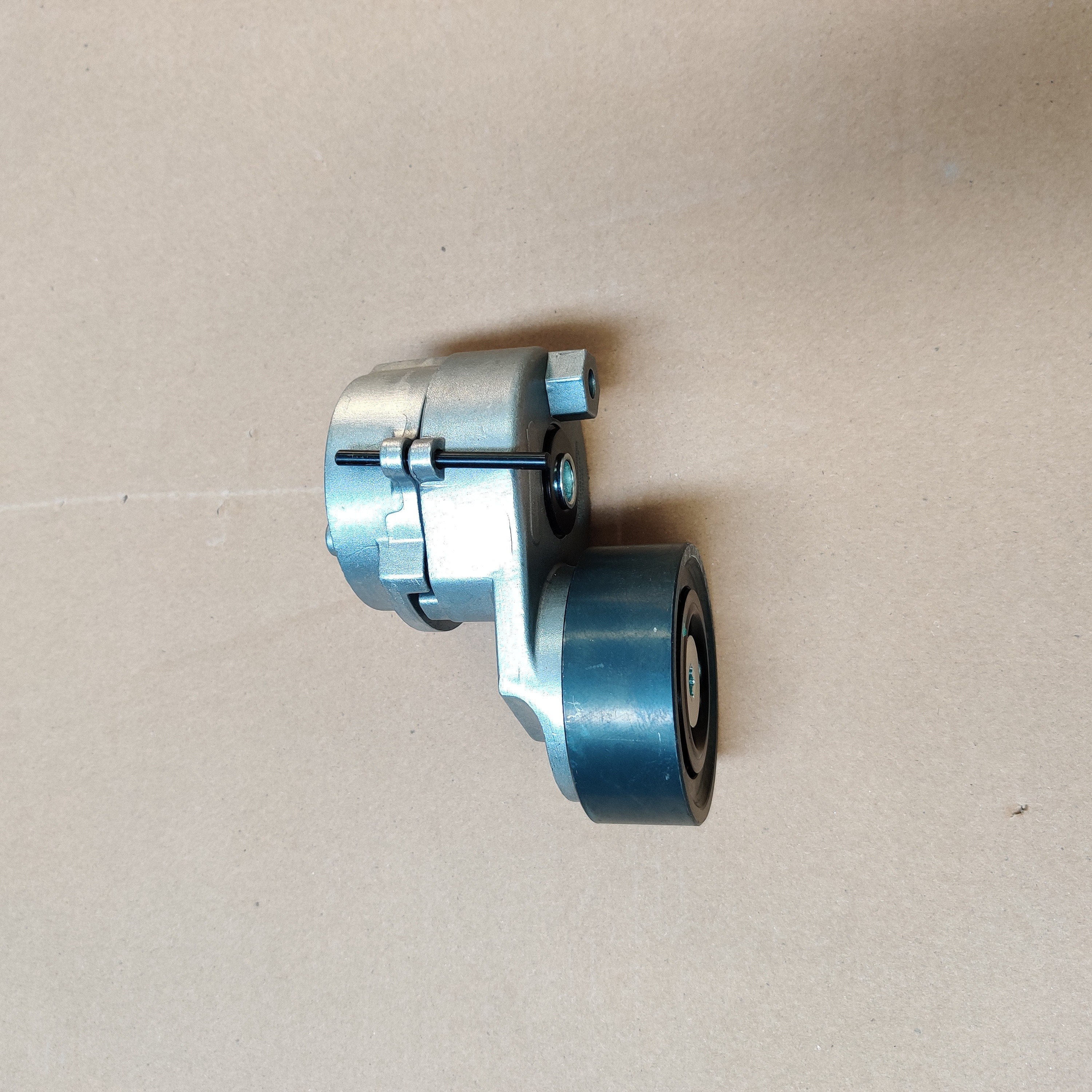 Tension Wheel Of Generator Tensioner Of China National Heavy Duty Truck ...