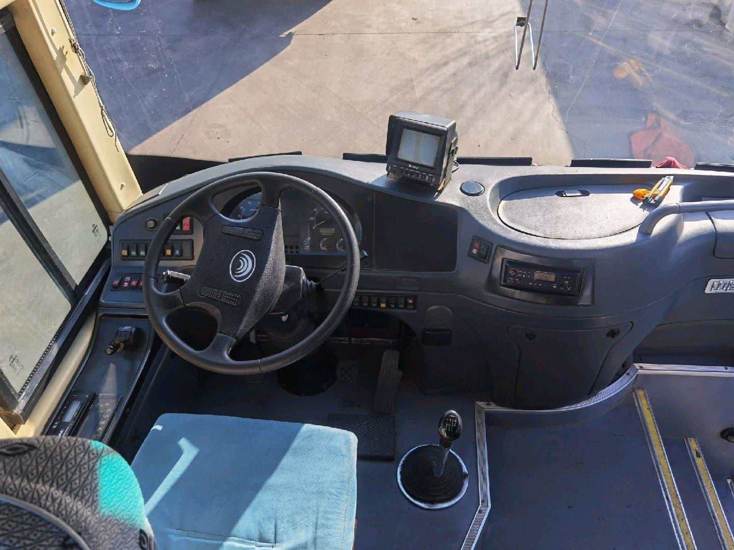 Yutong Bus Used Engine ZK6100 Bus 47 Seats Luxury Used Luxury Buses