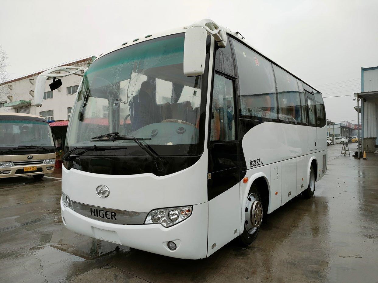 Luxury Bus KLQ6796 Passenger Transport Coach Higer Second Hand Bus 32 Seats