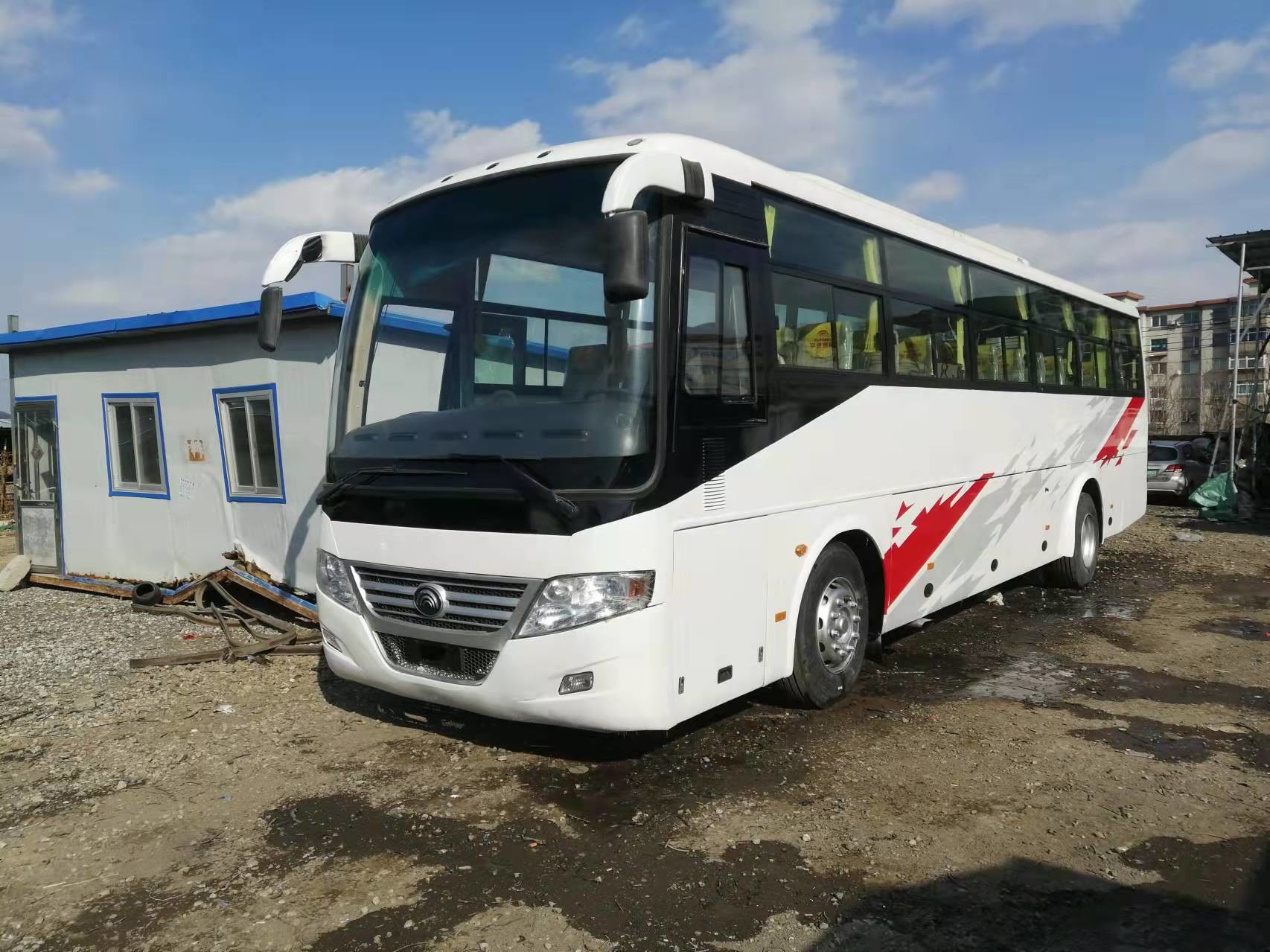 6112D Serious Used Yutong Bus Diesel Front Engine LHD Steering Mini Bus