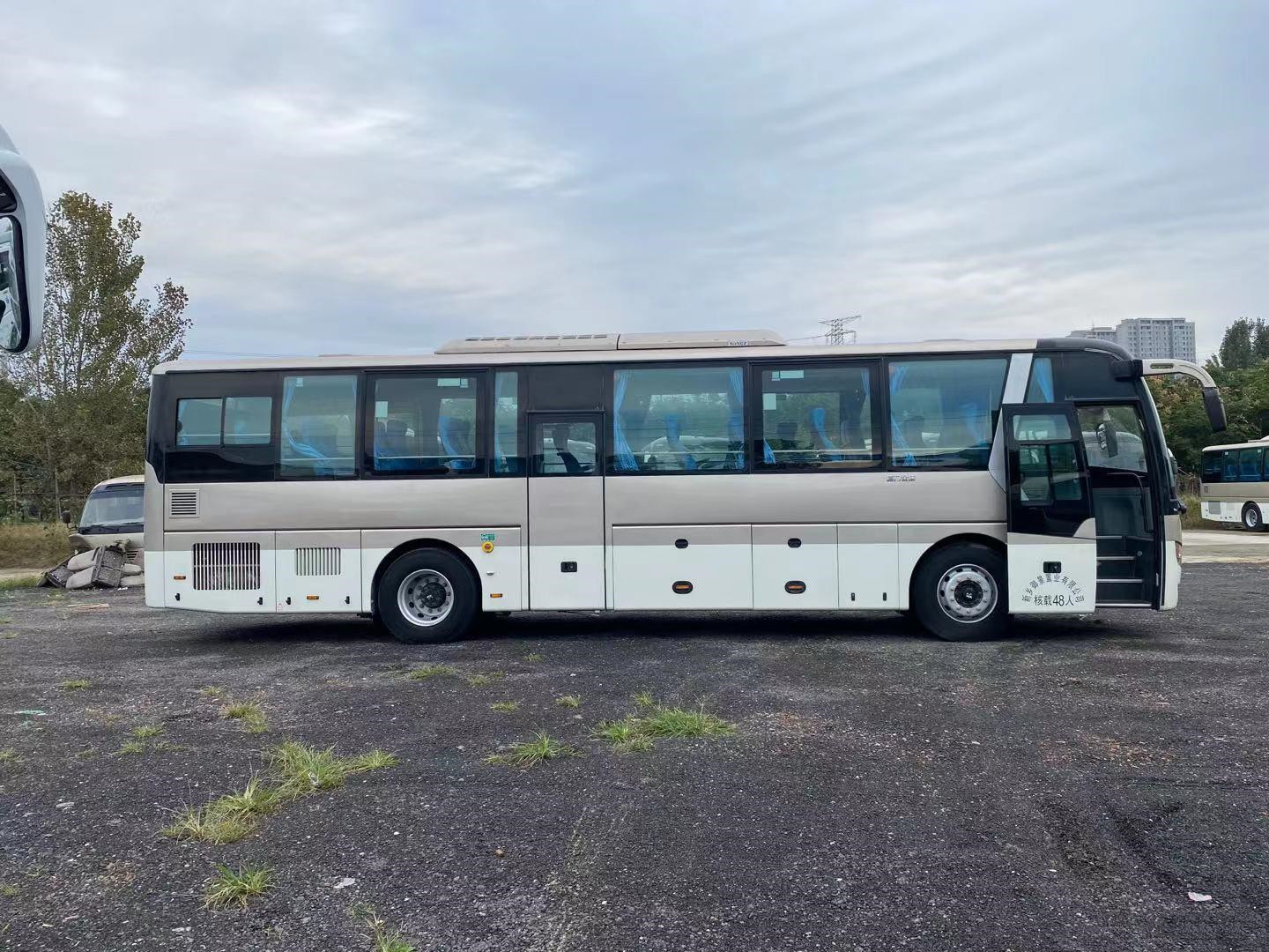 Steel Chassis Second Hand Buses 50 Seats Used Tour Buses Used Luxury ...